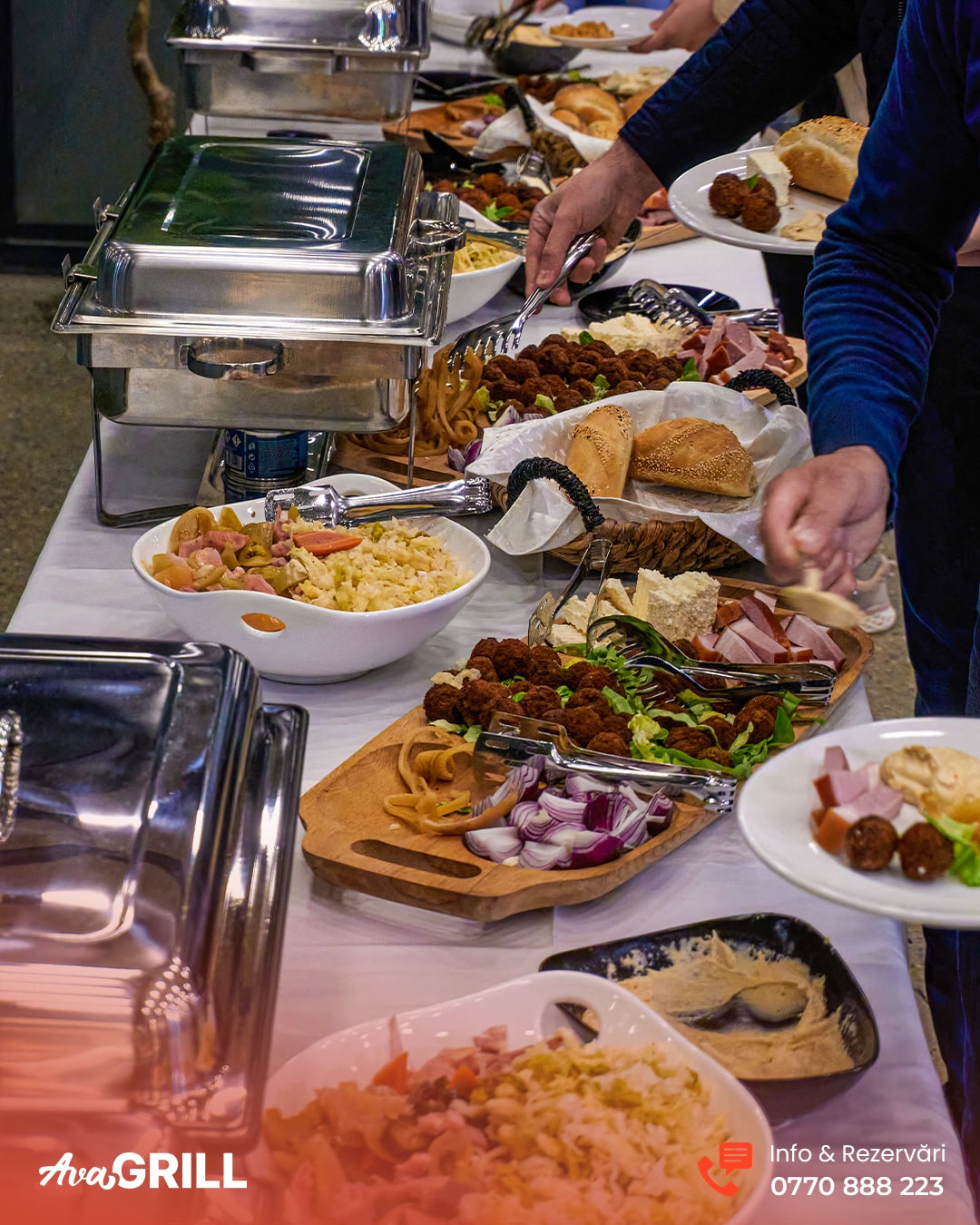 AVA Grill – Restaurant si Terasa cu Preparate la JAR